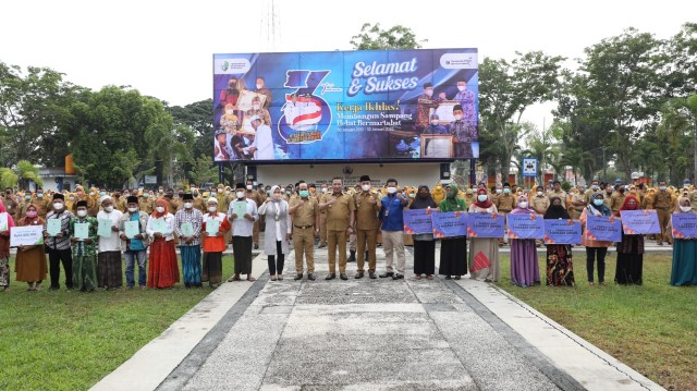 Bupati Sampang Pimpin Apel Peringatan 3 Tahun Kepemimpinannya ...